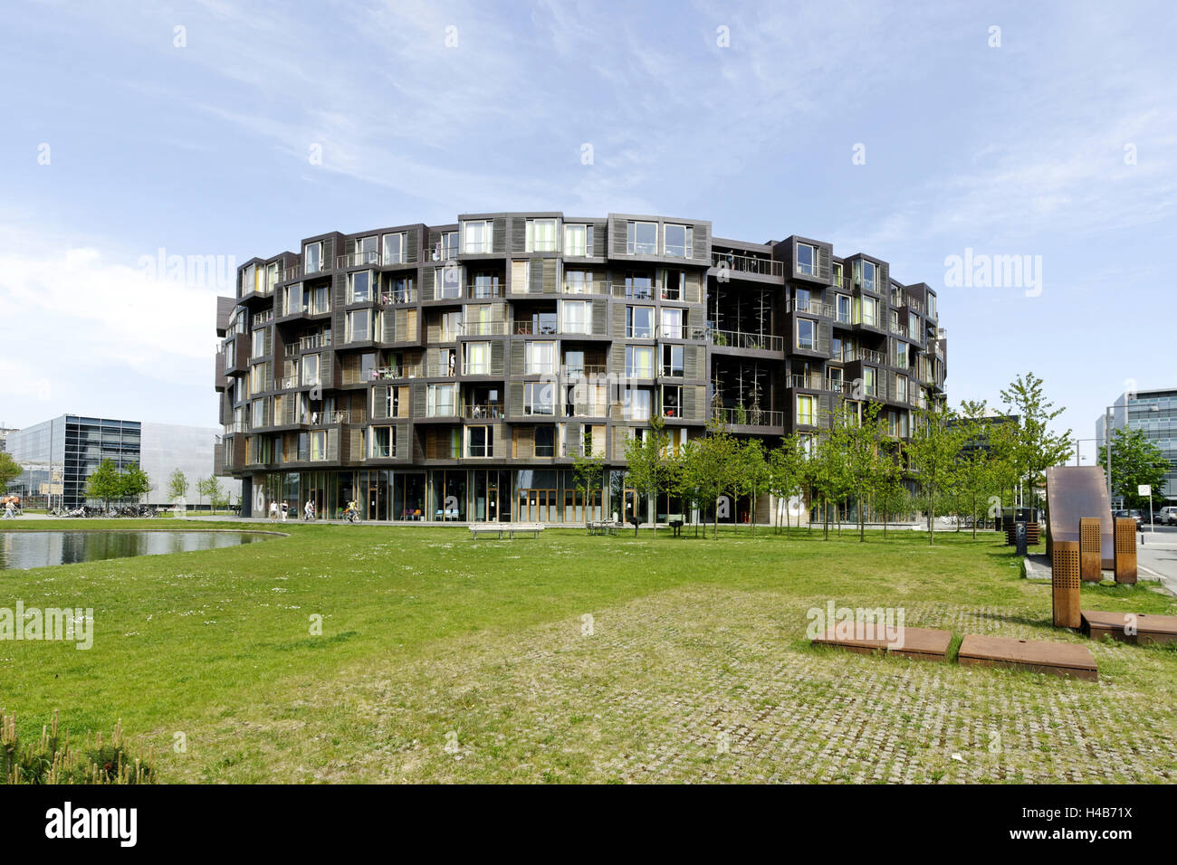 University quarter hi-res stock photography and images - Alamy