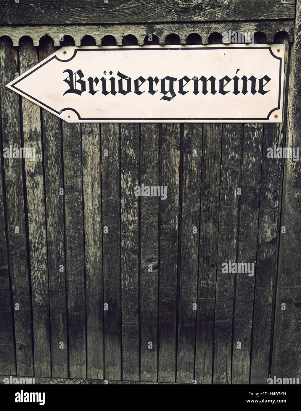 Village notice boards hi-res stock photography and images - Alamy