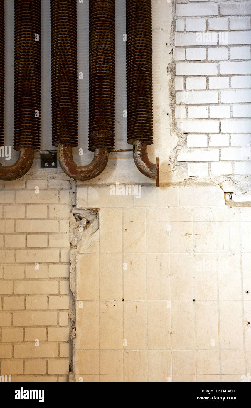 Wall, pipes, disused, old Stock Photo - Alamy