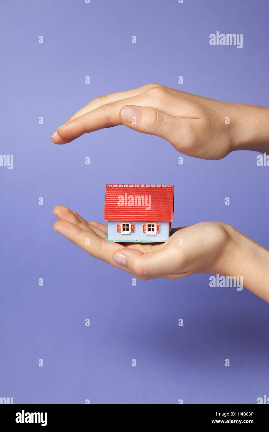 Hand, house, symbol, dream, own home Stock Photo - Alamy