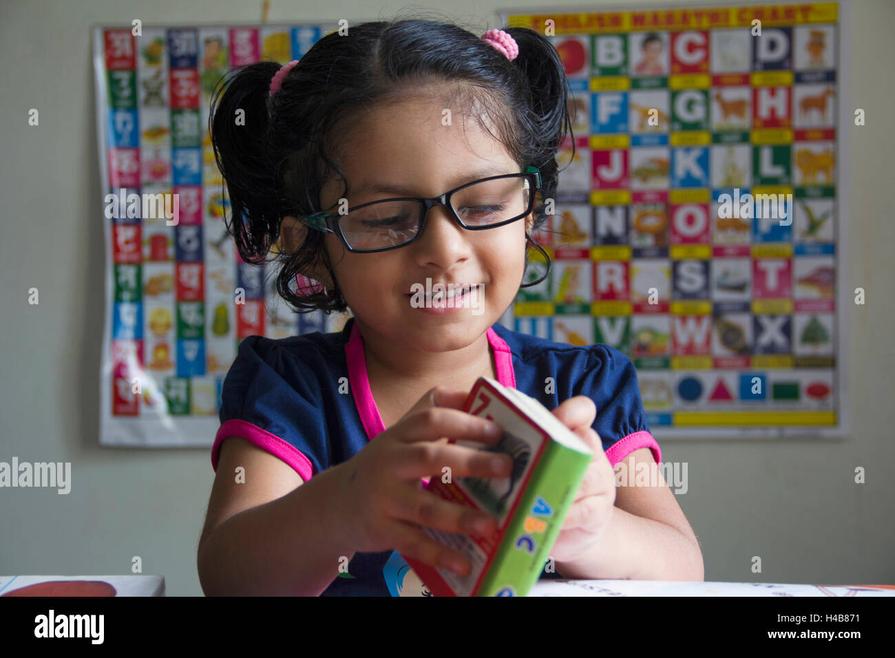 Happy smart children india hi-res stock photography and images - Alamy