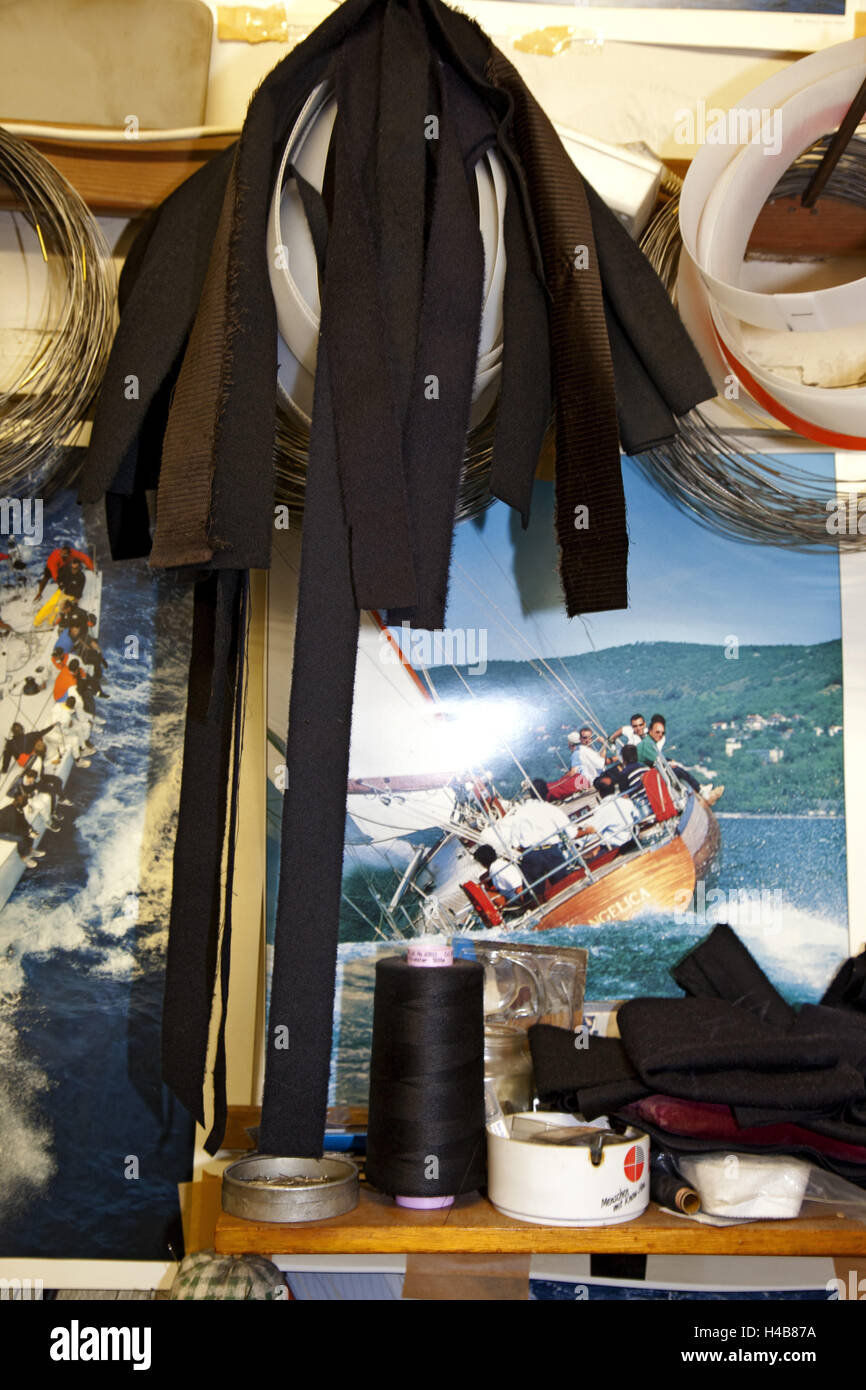 Milliners shop hi-res stock photography and images - Alamy