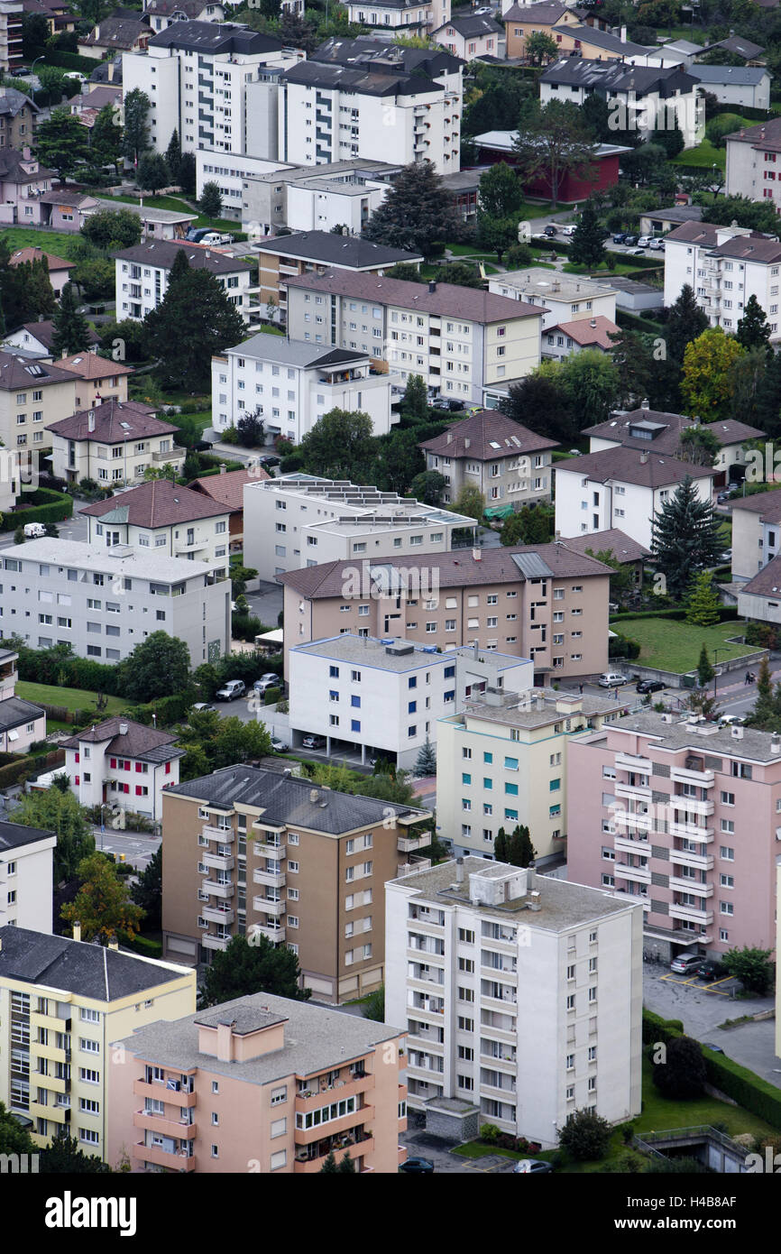 Residential blocks hi-res stock photography and images - Alamy
