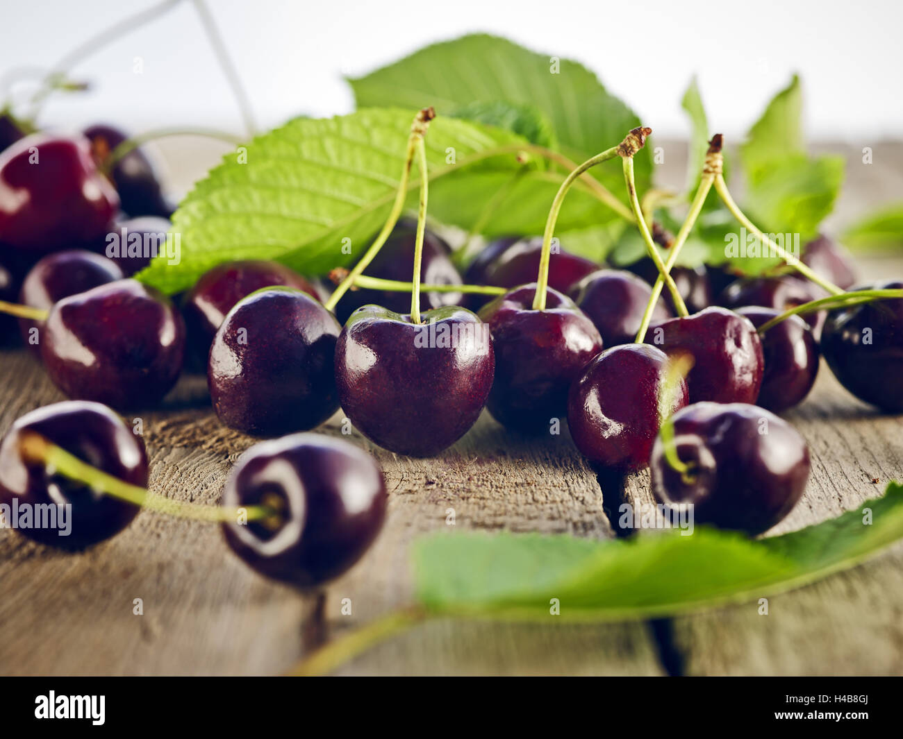 Cherry, wood, board, brown, red, nature, harvest, fruit Stock Photo - Alamy