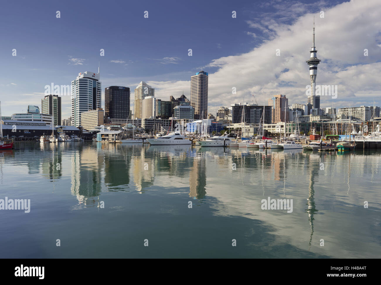Skyline of Auckland, yacht harbour, Wynyard Crossing, Viaduct Basin ...