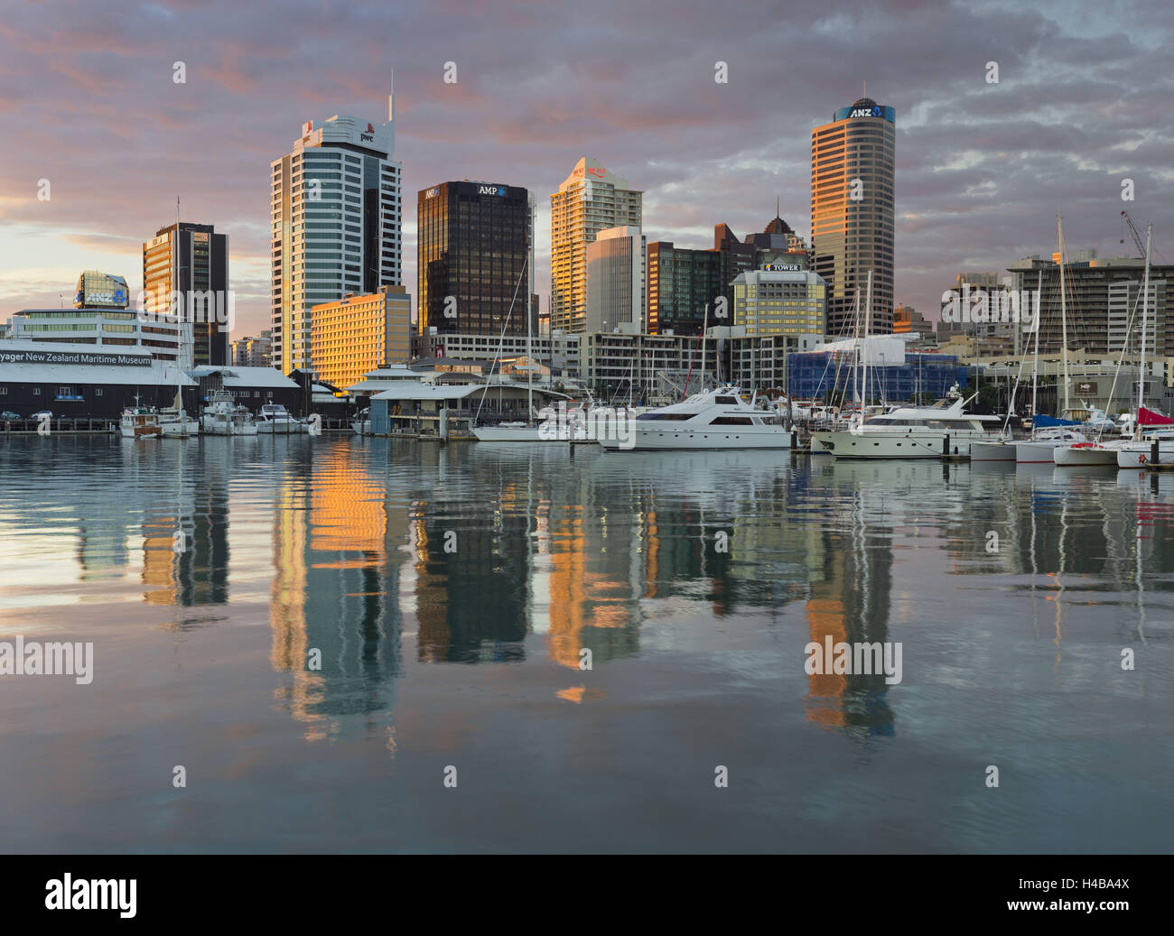 Skyline of Auckland, yacht harbour, Wynyard Crossing, Viaduct Basin ...