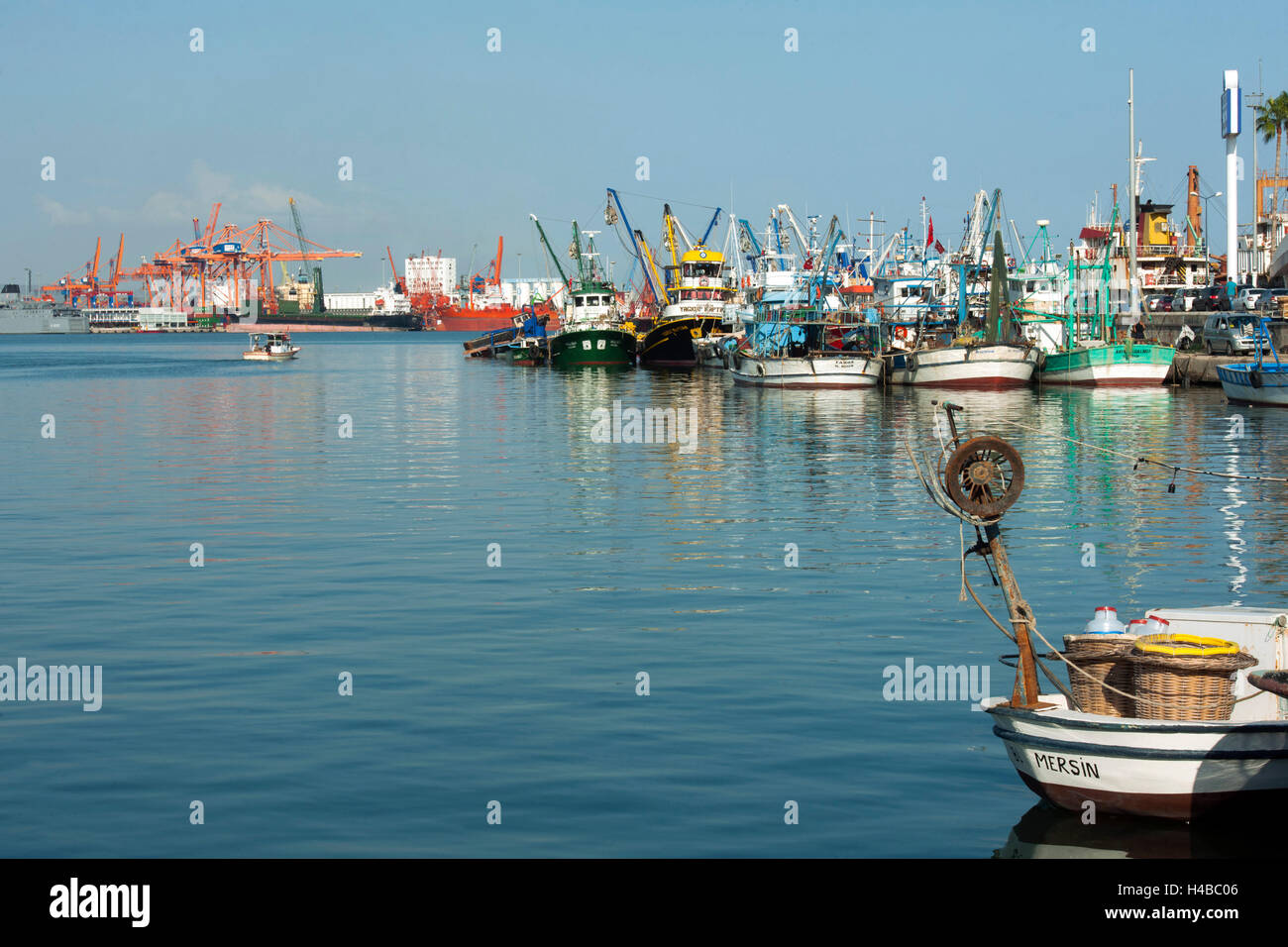 Turkey, Mersin, fishing harbour, in the background the modern ...