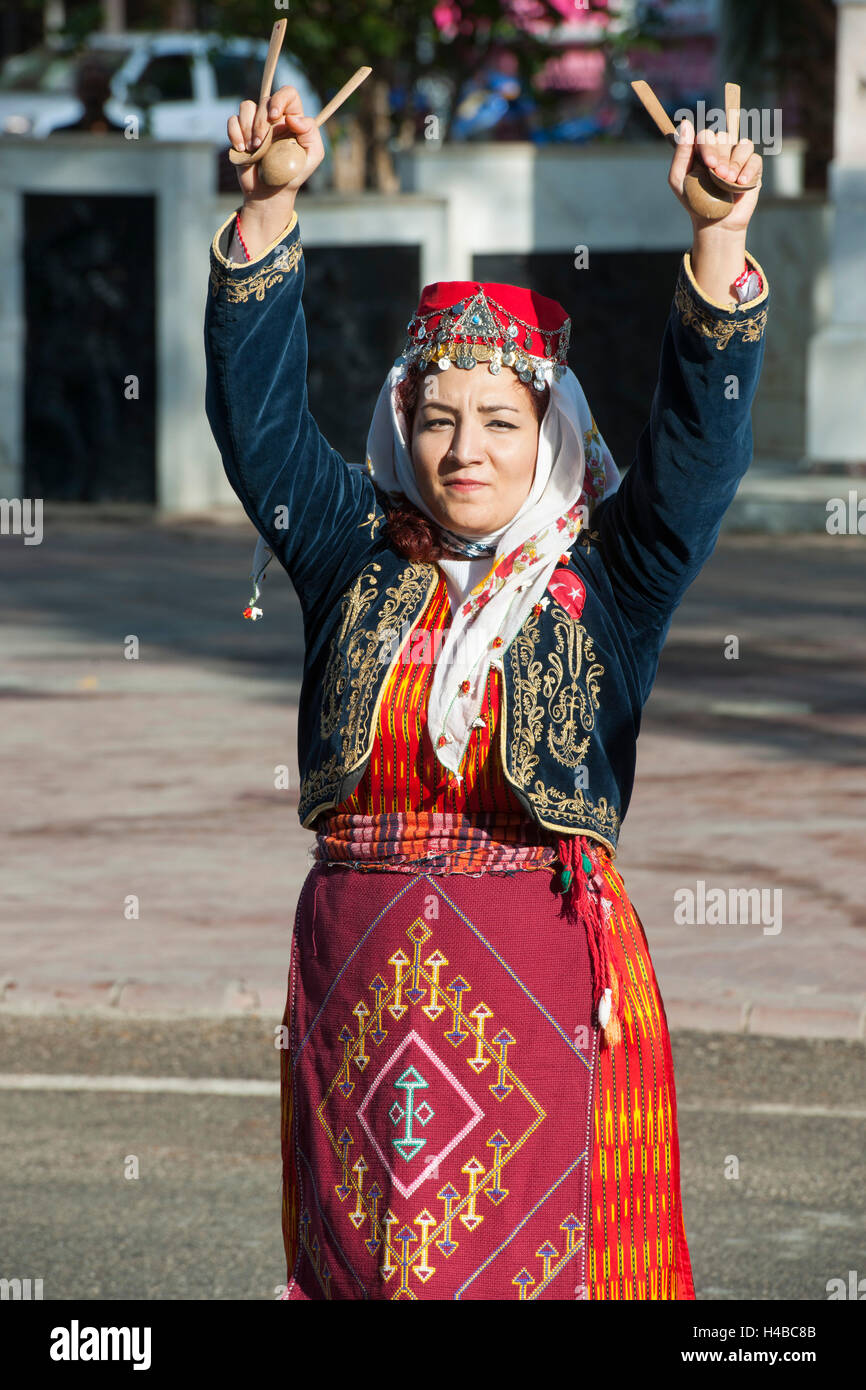 Silifke dance hi-res stock photography and images - Alamy