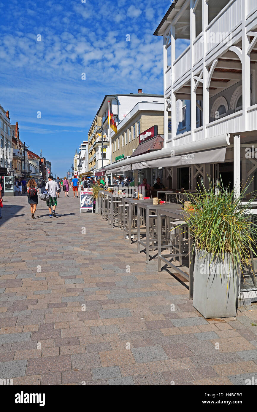 Friedrichstrasse in Westerland, the main shopping street, Sylt, North ...