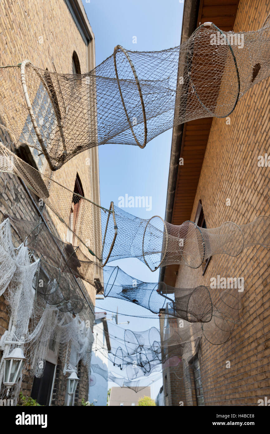 Bow nets hi-res stock photography and images - Alamy