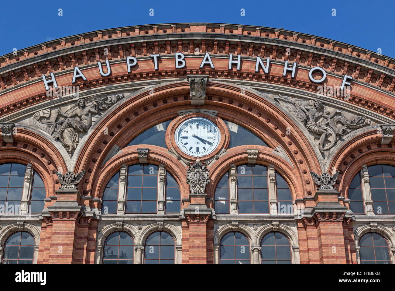 Bremen Central Station High Resolution Stock Photography and Images - Alamy