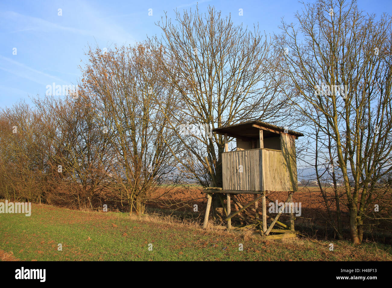 Hide hunters hi-res stock photography and images - Alamy