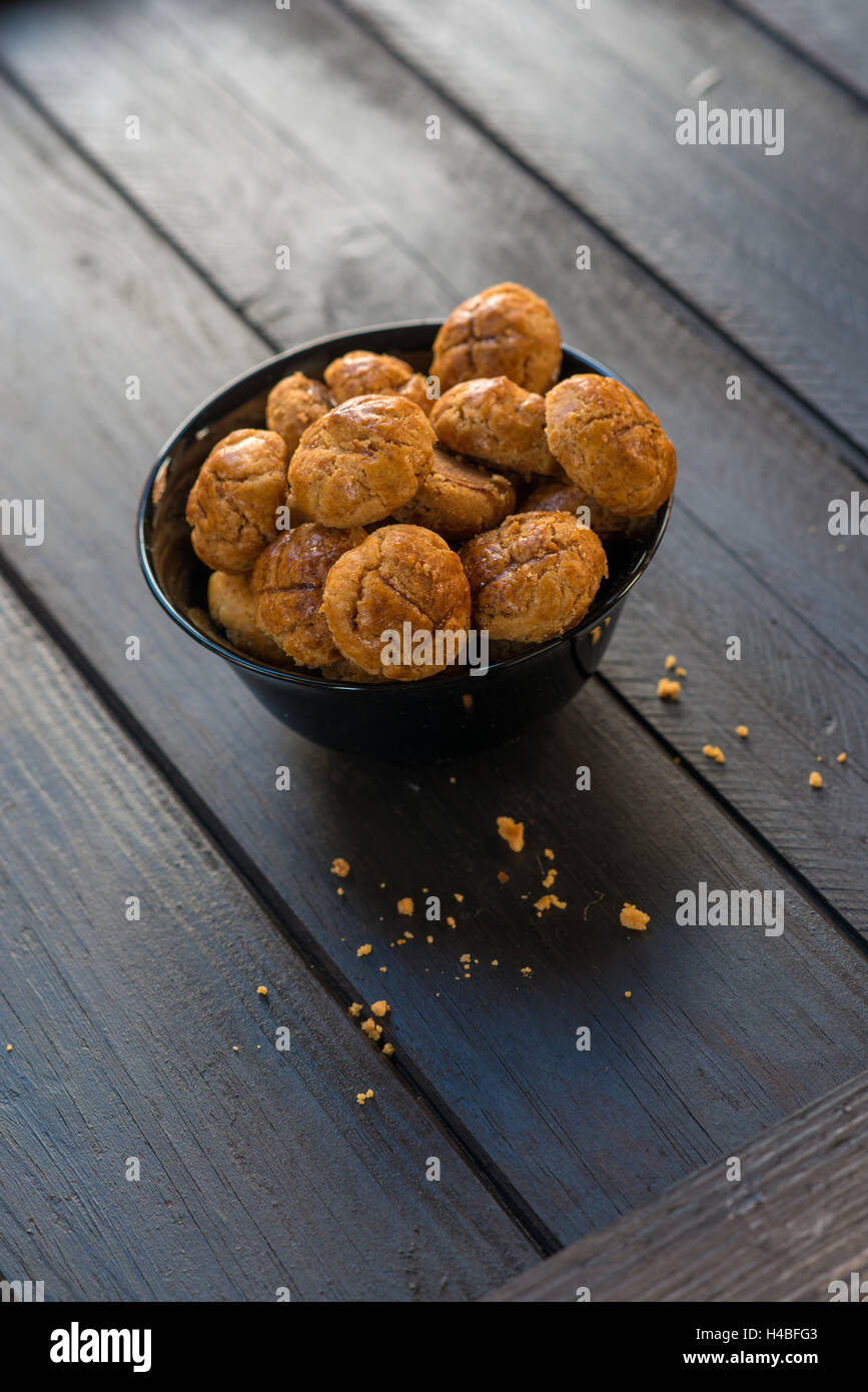 Black cracker hi-res stock photography and images - Alamy