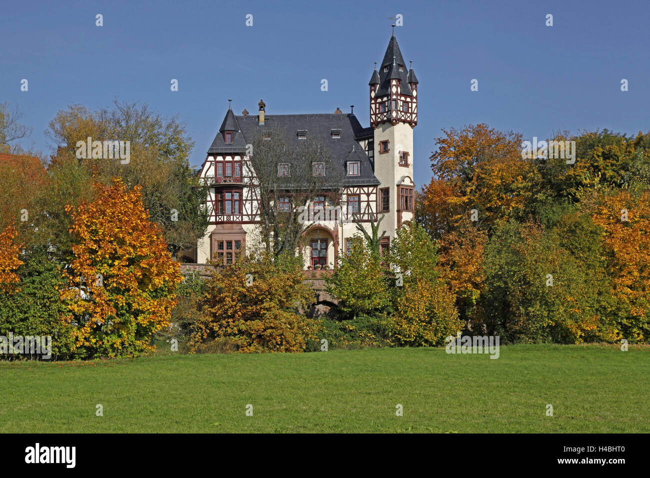 Germany, Hessen, Schöneck-Büdesheim, Main Kinzig circle, new castle ...