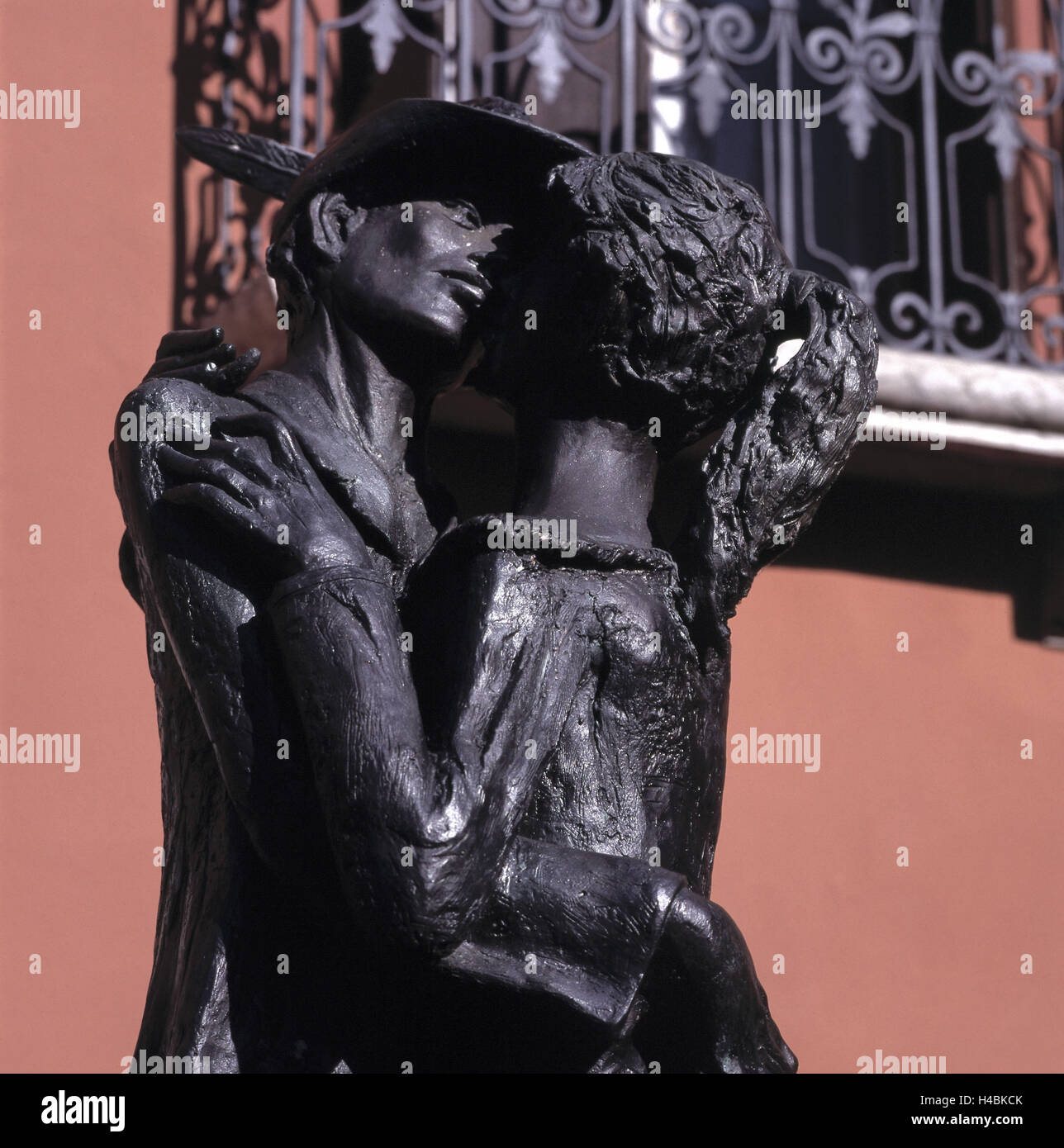 Italy, Veneto, Bassano del Grappa, statue, 'Il Bacio' Stock Photo - Alamy