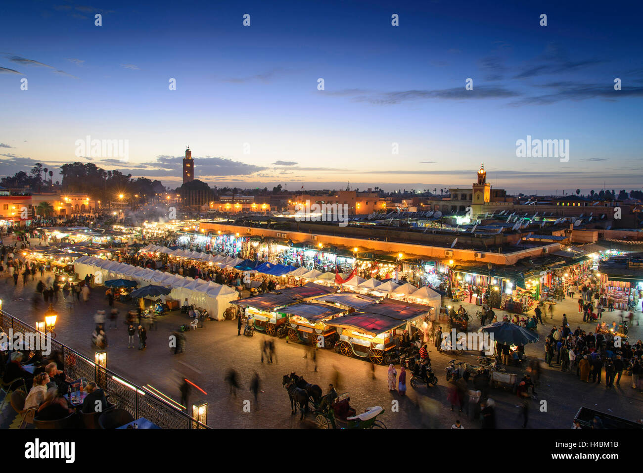 Dead square hi-res stock photography and images - Alamy