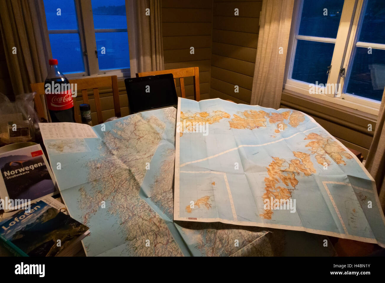 Rorbuer, hut, maps, planning, travelling, Moskenesoya, Lofoten, Norway ...