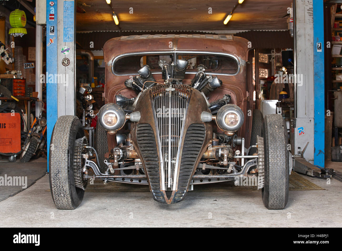 Hot-Rod, Rat-Rod, self-built with airplane radial engine Stock Photo ...