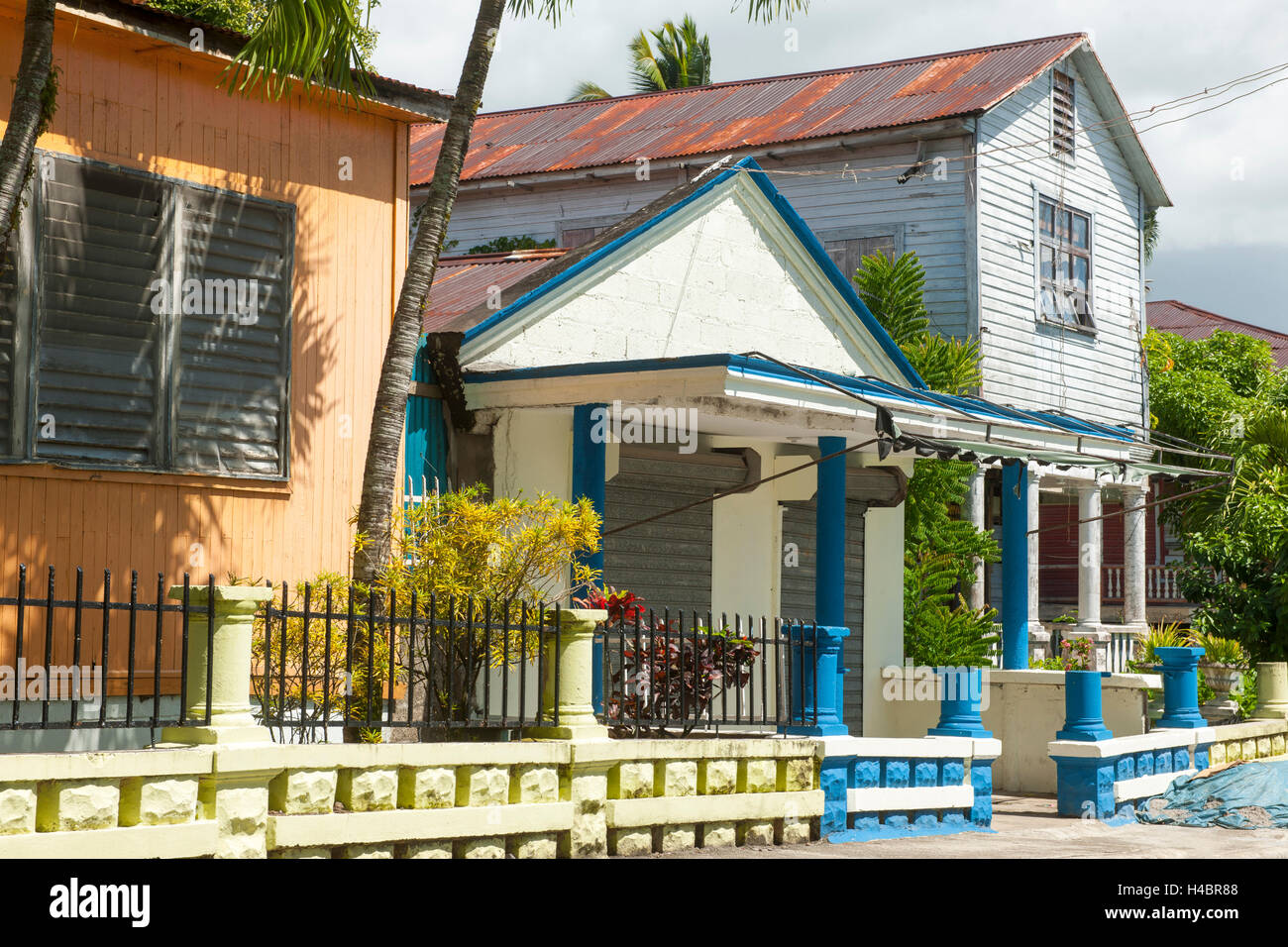 Houses house dominican republic hi-res stock photography and images - Alamy