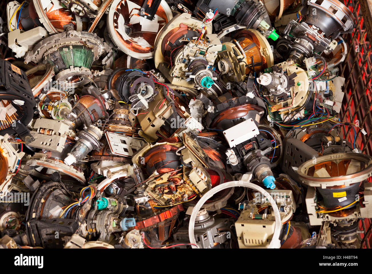 Electronic waste disposal hi-res stock photography and images - Alamy