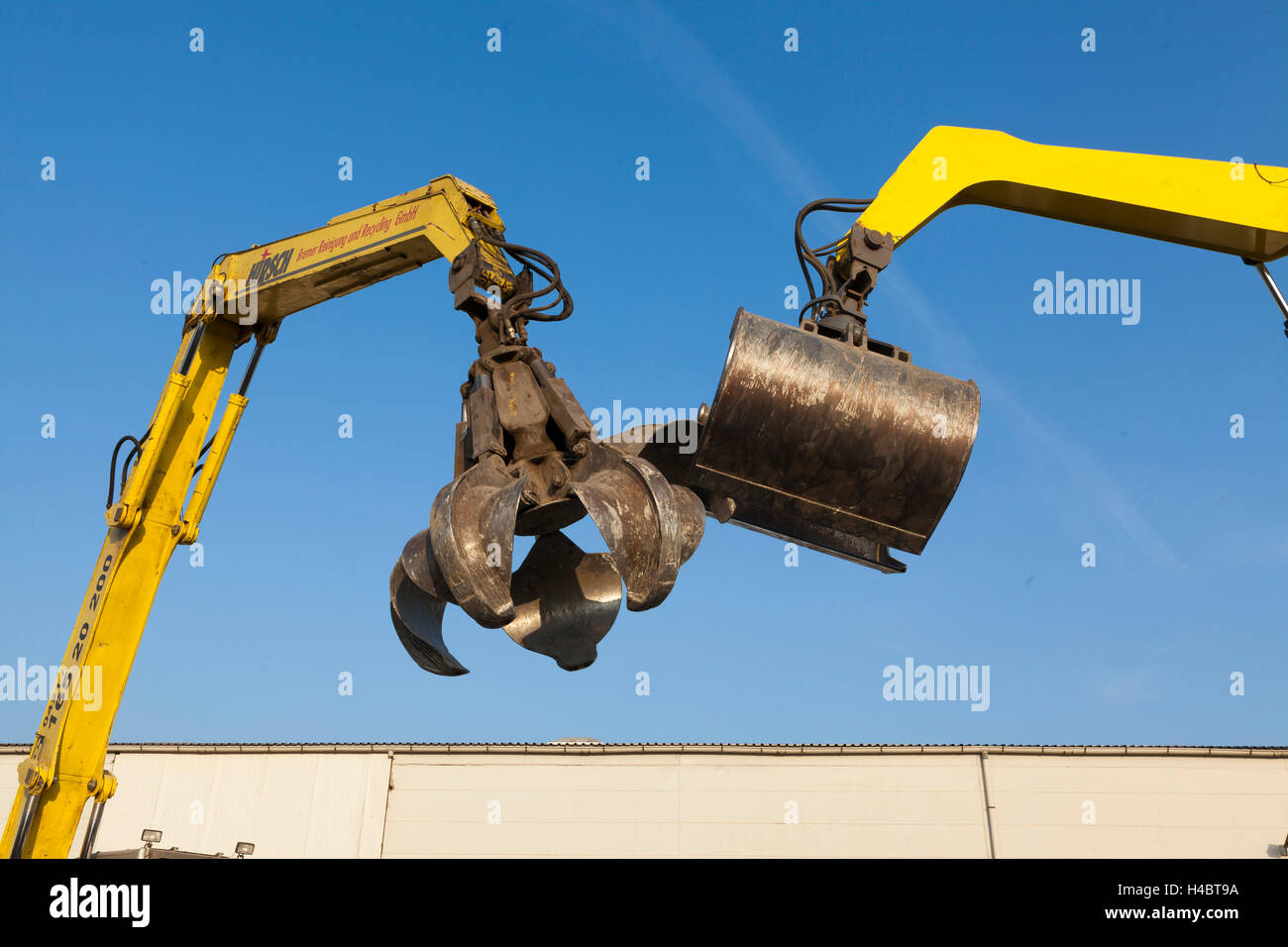 Excavator grab hi-res stock photography and images - Alamy