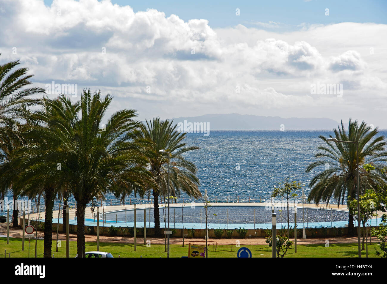 Madeira, townscape of Santa Cruz Stock Photo - Alamy
