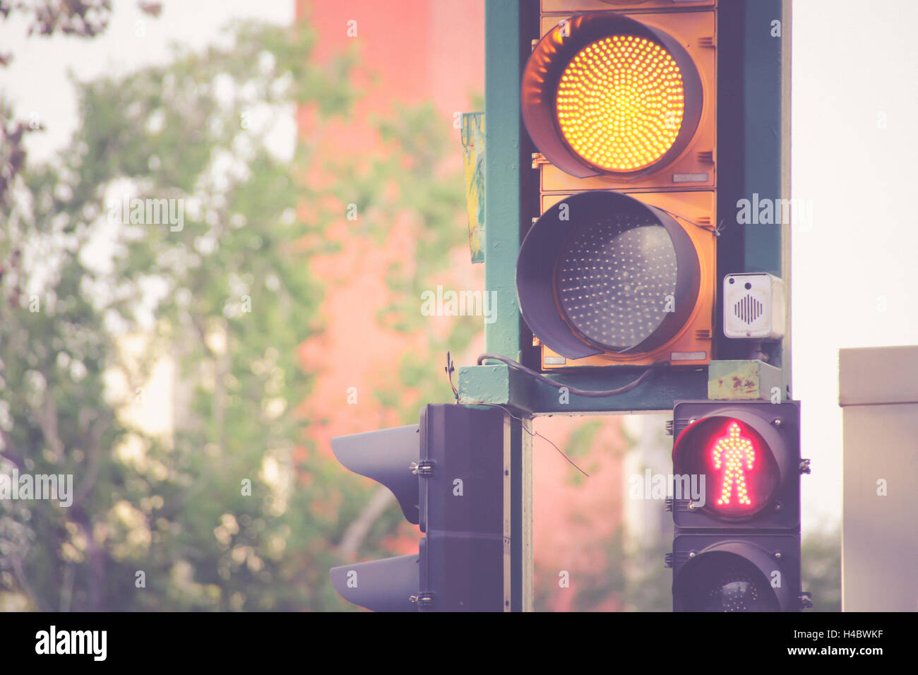 Photograph of a traffic light on urban scenario Stock Photo - Alamy
