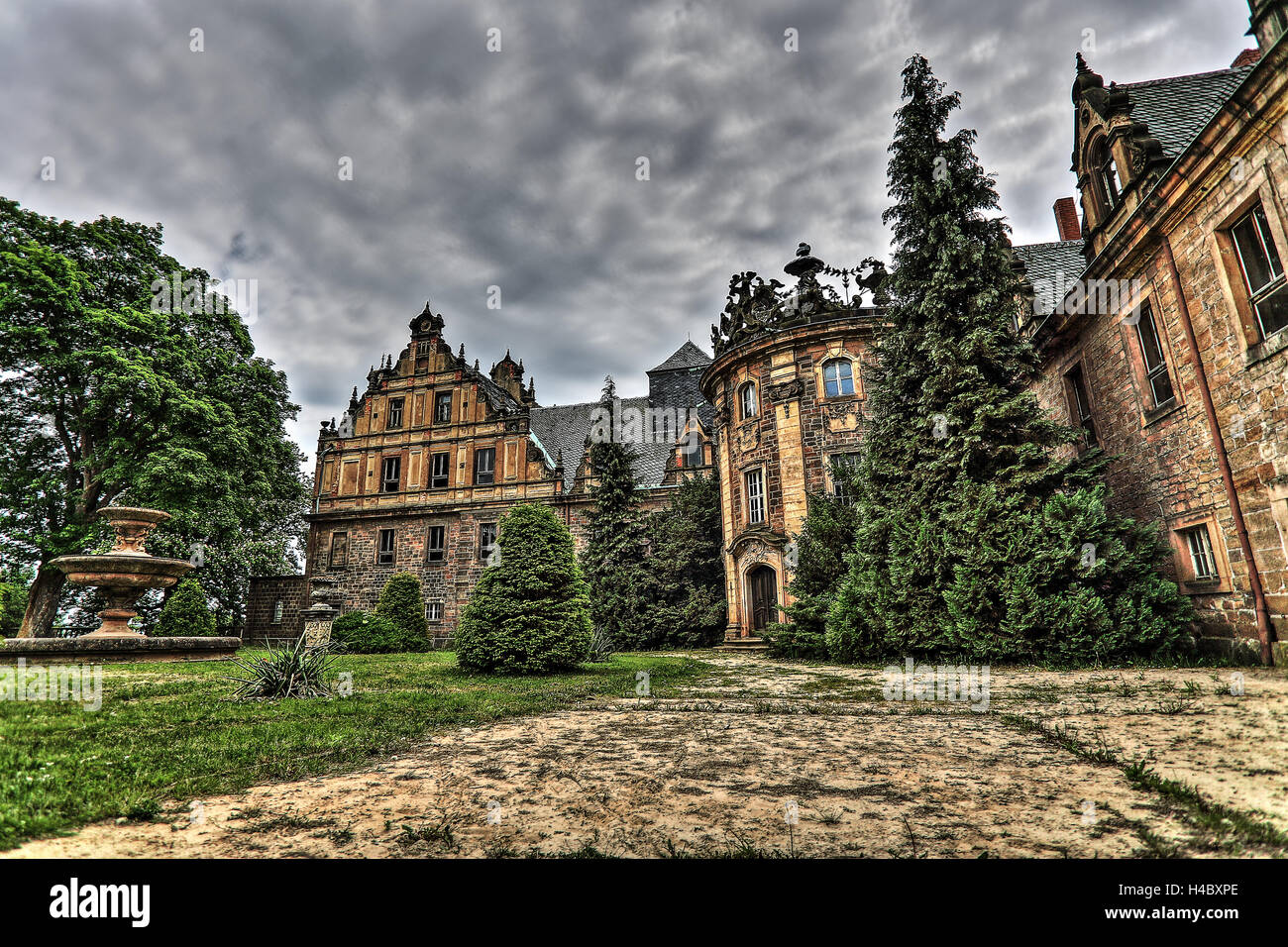 Hdr castle hi-res stock photography and images - Alamy