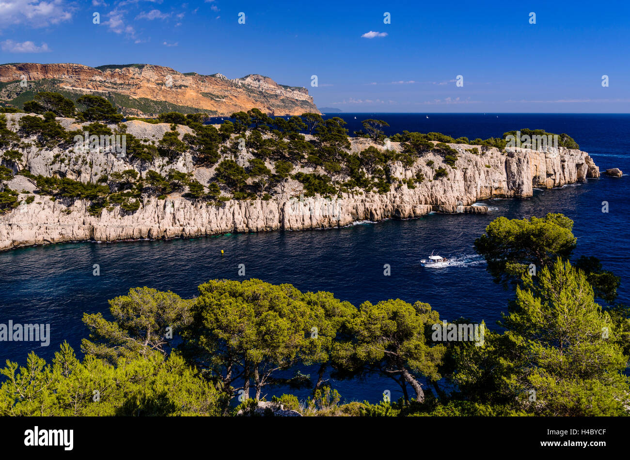 France, Provence, Bouches-du-Rhône, Riviera, Cassis, Calanque de Port ...