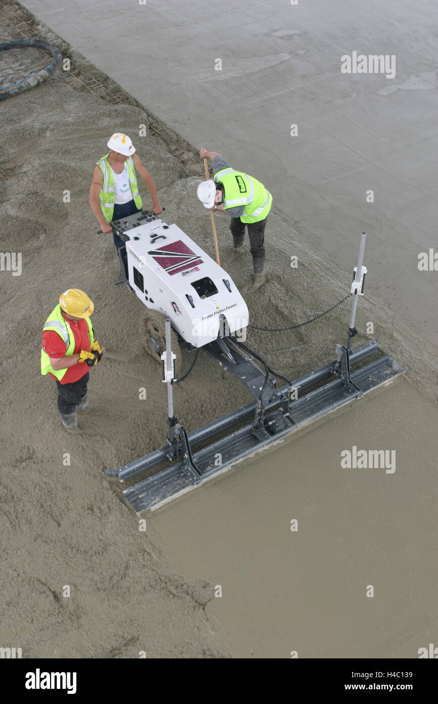 Screeding hi-res stock photography and images - Alamy