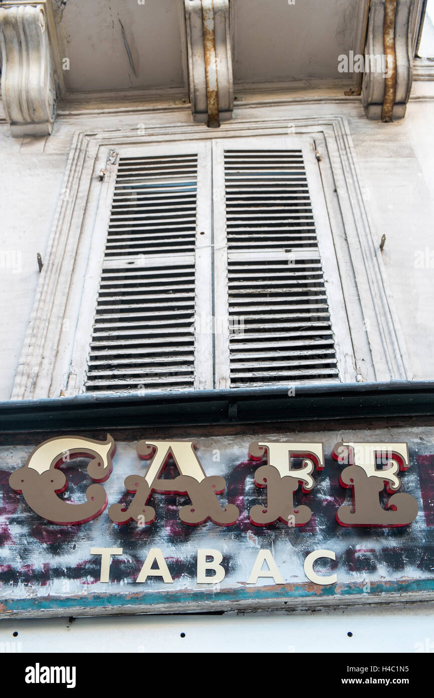 Paris coffee shop old hi-res stock photography and images - Alamy