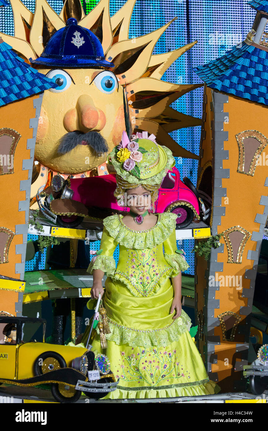 Tenerife carnival queen canary hi-res stock photography and images - Alamy