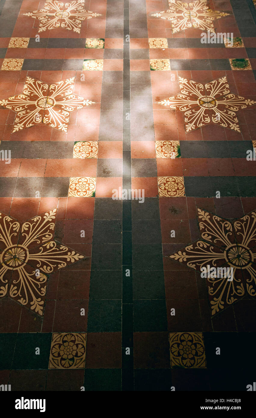 Floor tiles hi-res stock photography and images - Alamy