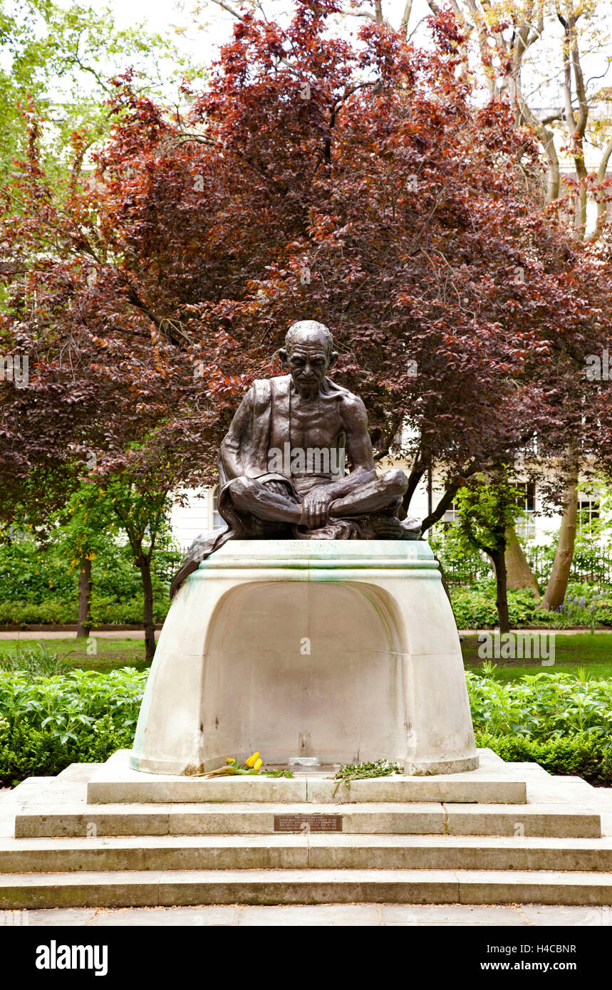 Tavistock square garden hi-res stock photography and images - Alamy