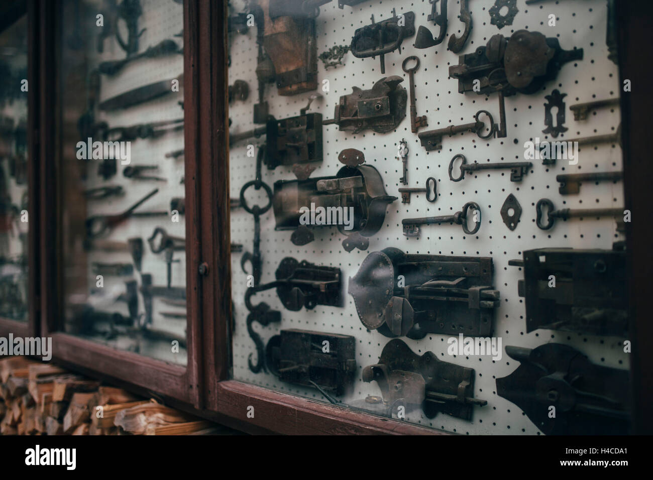 Castle tools hi-res stock photography and images - Alamy