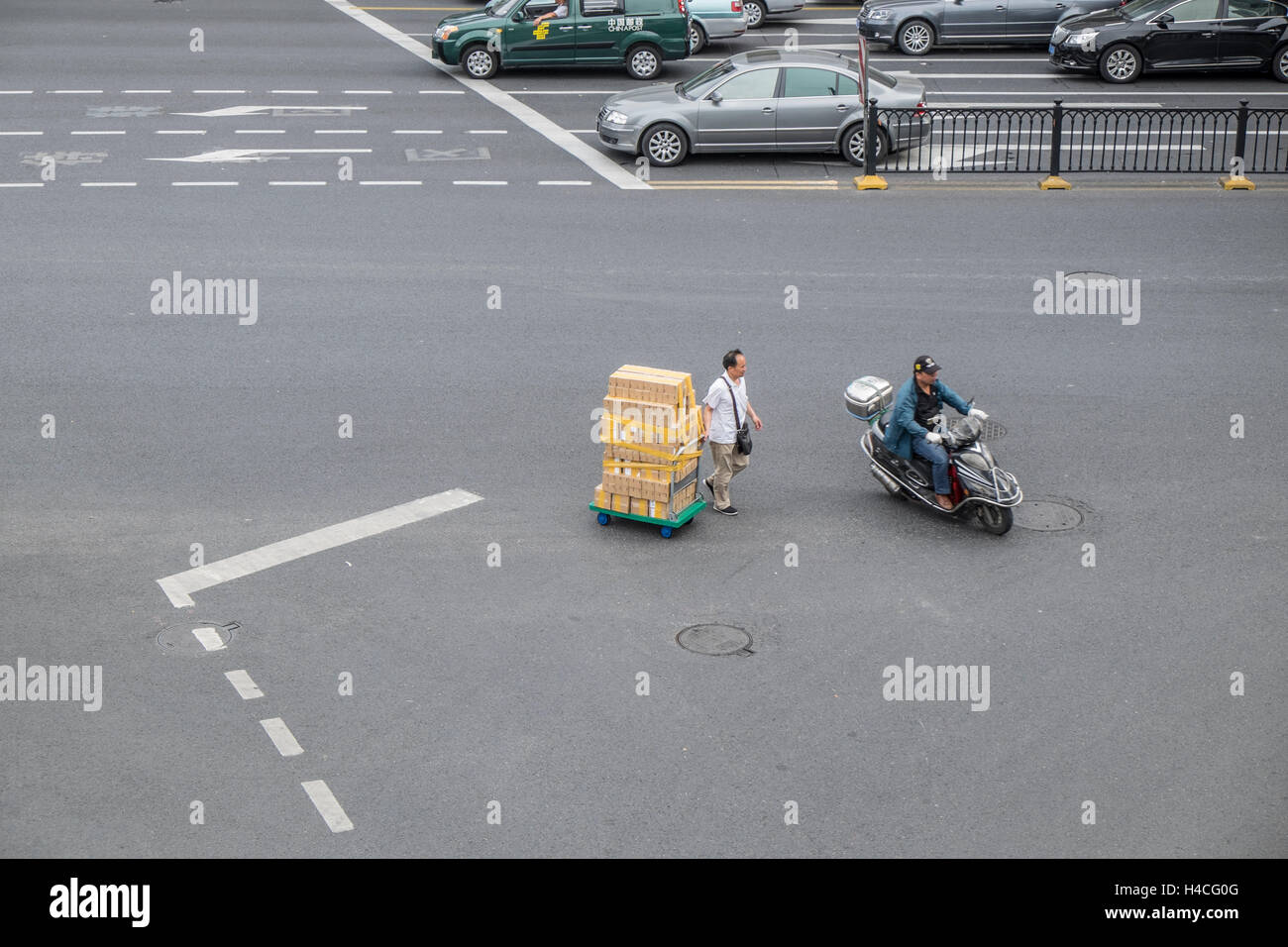 Traffic junction hi-res stock photography and images - Alamy