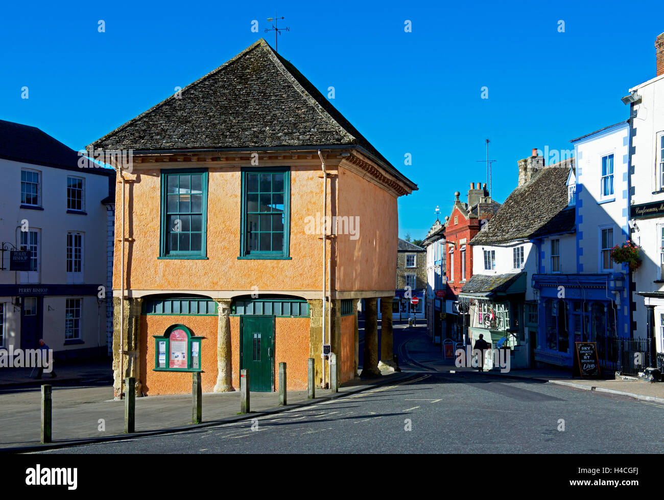 Faringdon town hall hi-res stock photography and images - Alamy