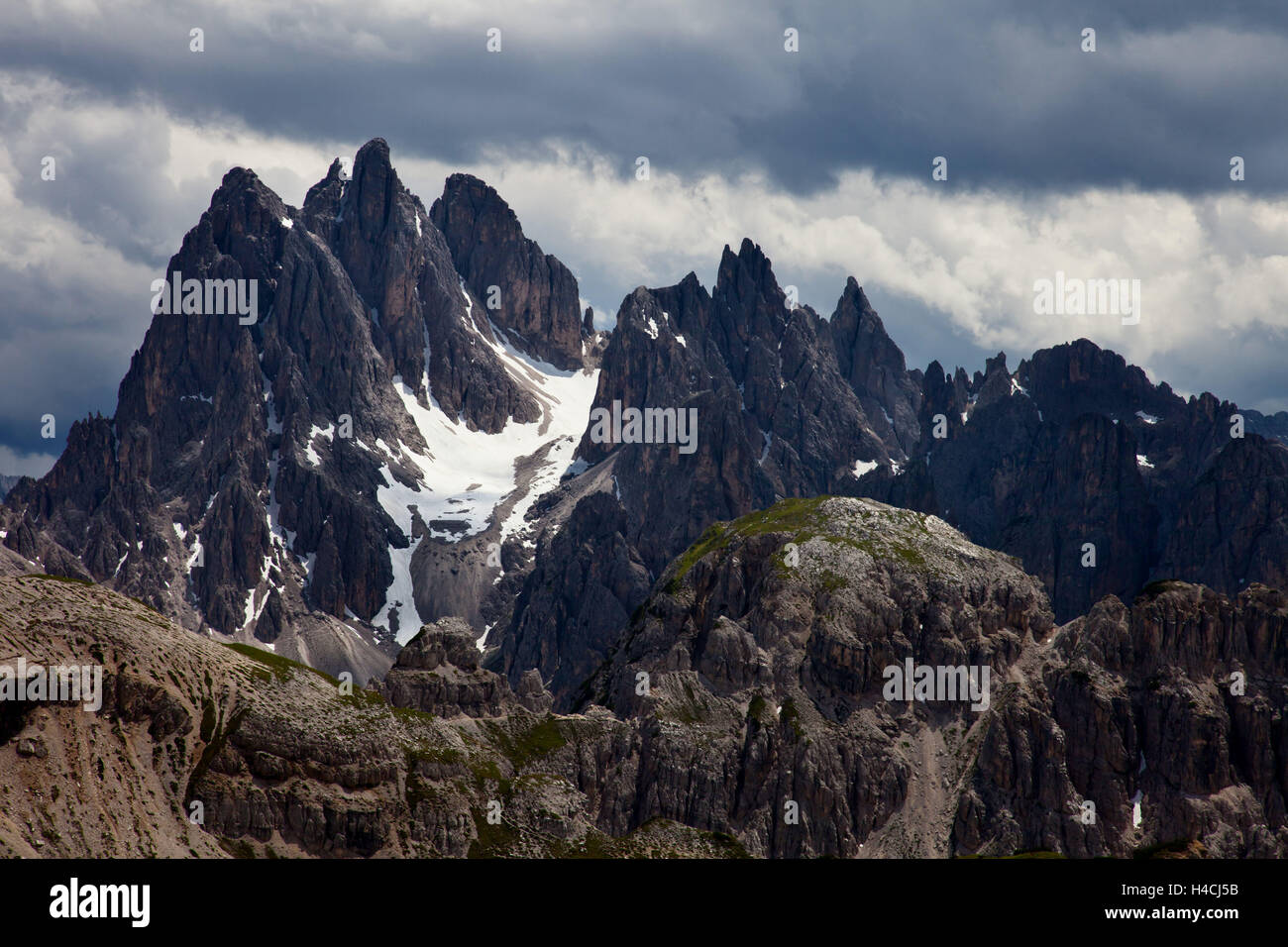 Brusquely hi-res stock photography and images - Alamy