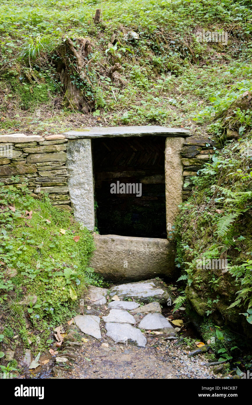 Holy well spring water uk hi-res stock photography and images - Alamy