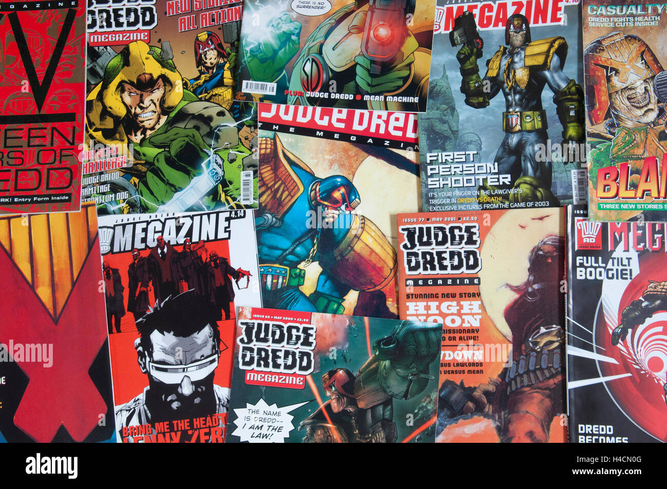 Pile Of Comics High Resolution Stock Photography and Images - Alamy