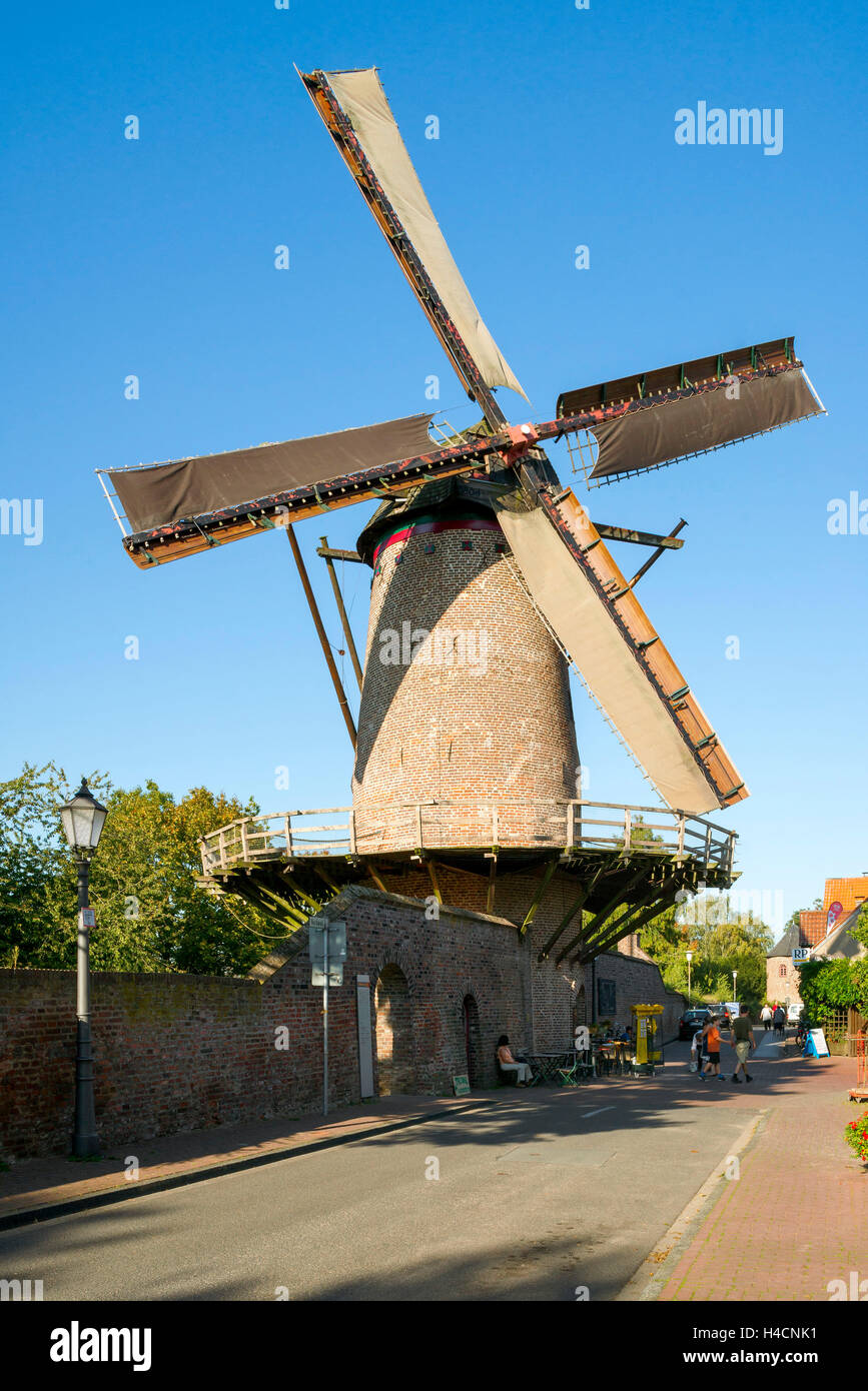 Germany, North Rhine-Westphalia, Xanten, Kriemhildmühle, town mill in ...