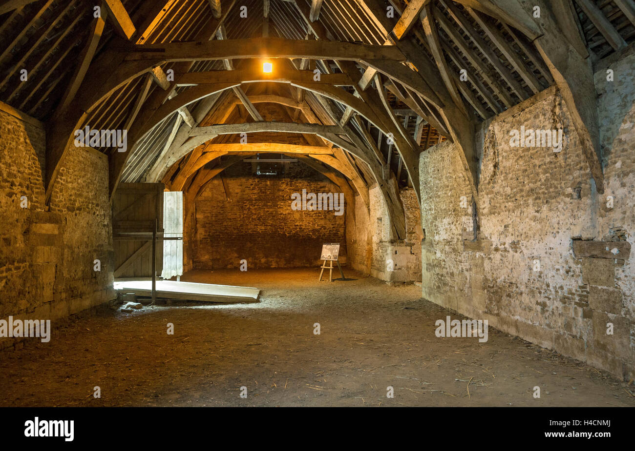 Tithe barn lacock hi-res stock photography and images - Alamy