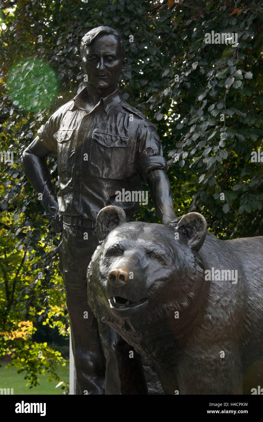 Edinburgh, Scotland. A statue immortalising a beer-drinking bear who ...