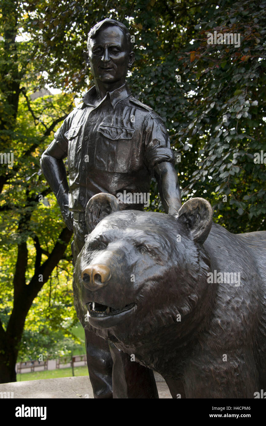 Edinburgh, Scotland. A statue immortalising a beer-drinking bear who ...