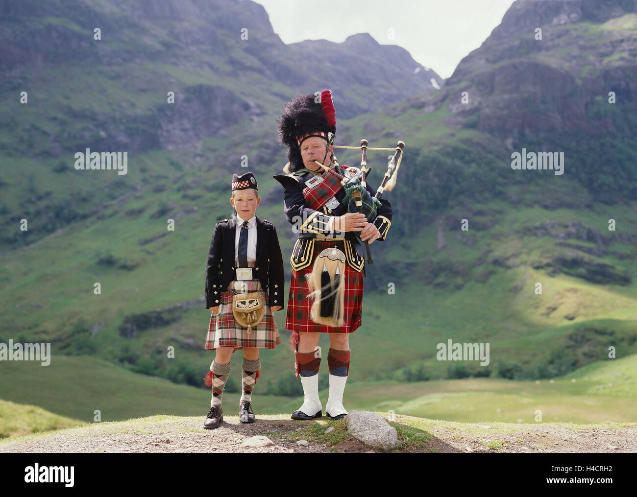 Scots tradition hi-res stock photography and images - Alamy