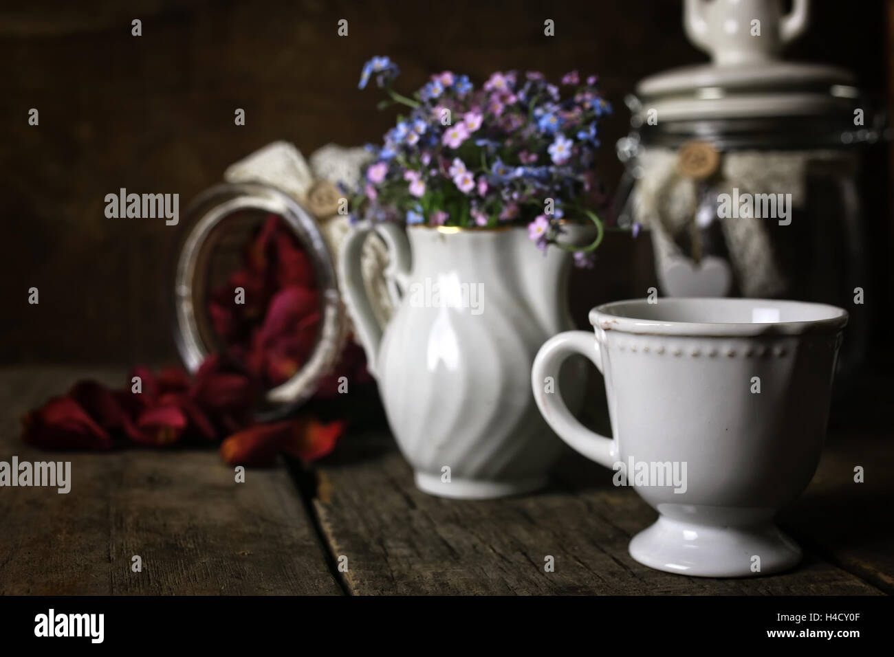 vintage tea rose dry petal Stock Photo - Alamy