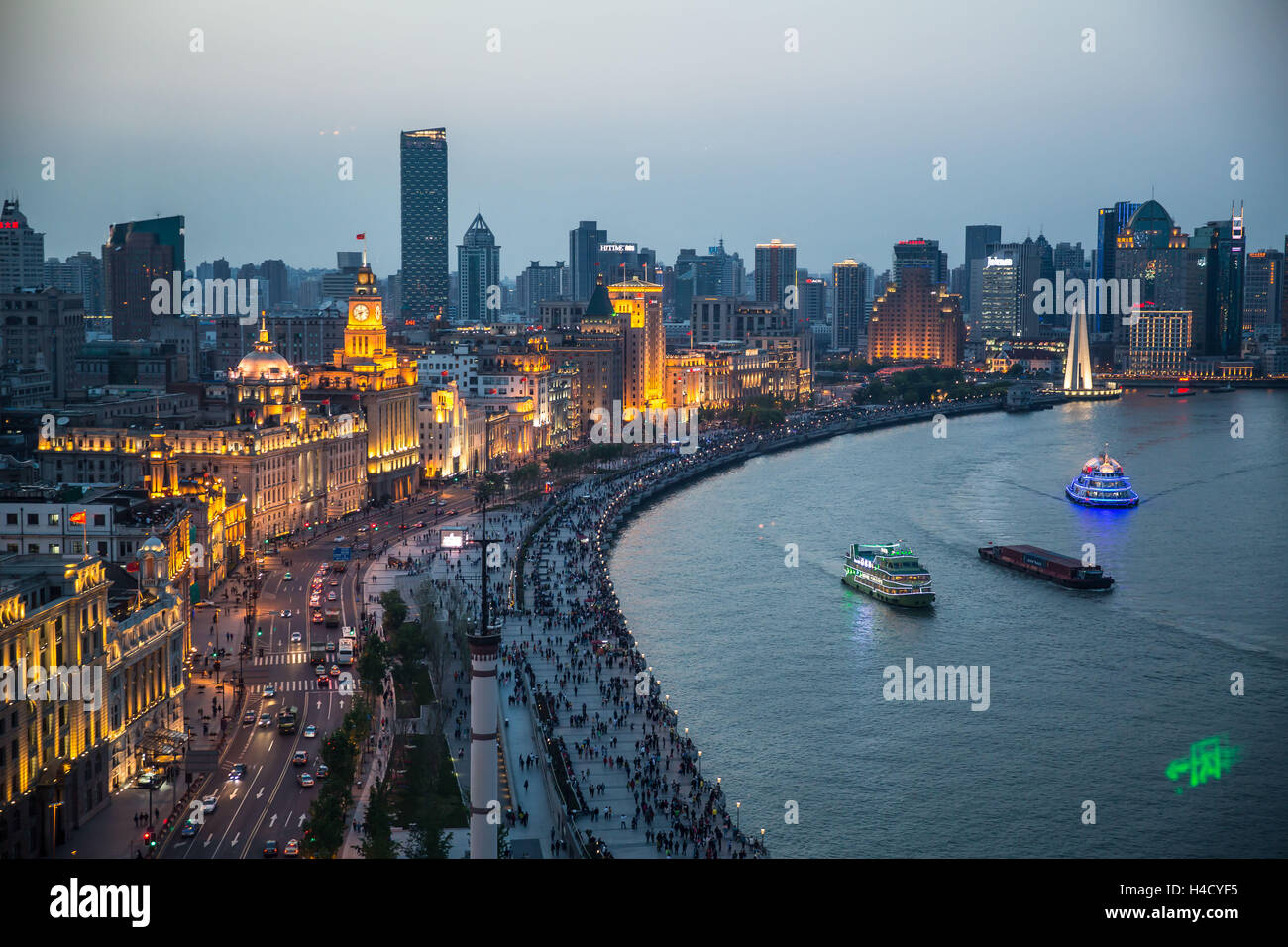 Shanghai riverbank hi-res stock photography and images - Alamy
