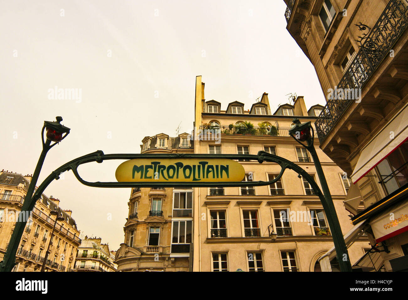 Paris metropolitain hi-res stock photography and images - Alamy