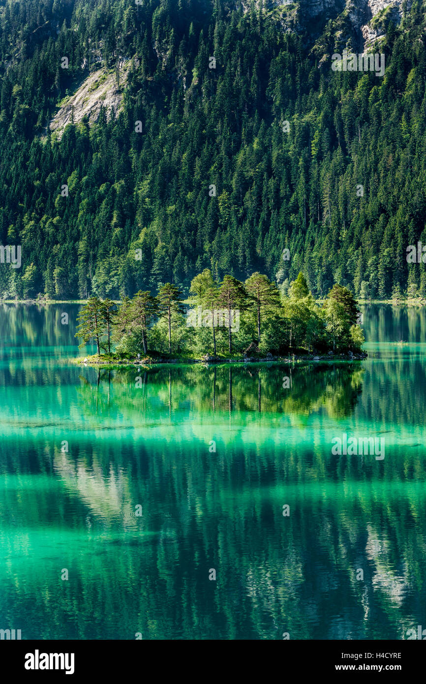 Island in the eibsee hi-res stock photography and images - Alamy