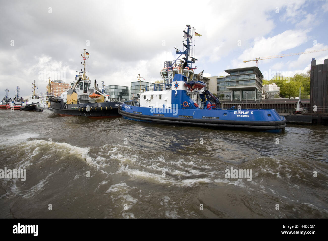 Tugboat 'Fairplay X' in the Hamburg harbour Stock Photo - Alamy